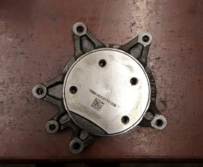 INTERNATIONAL BRACKET 7095182C91 | eBay