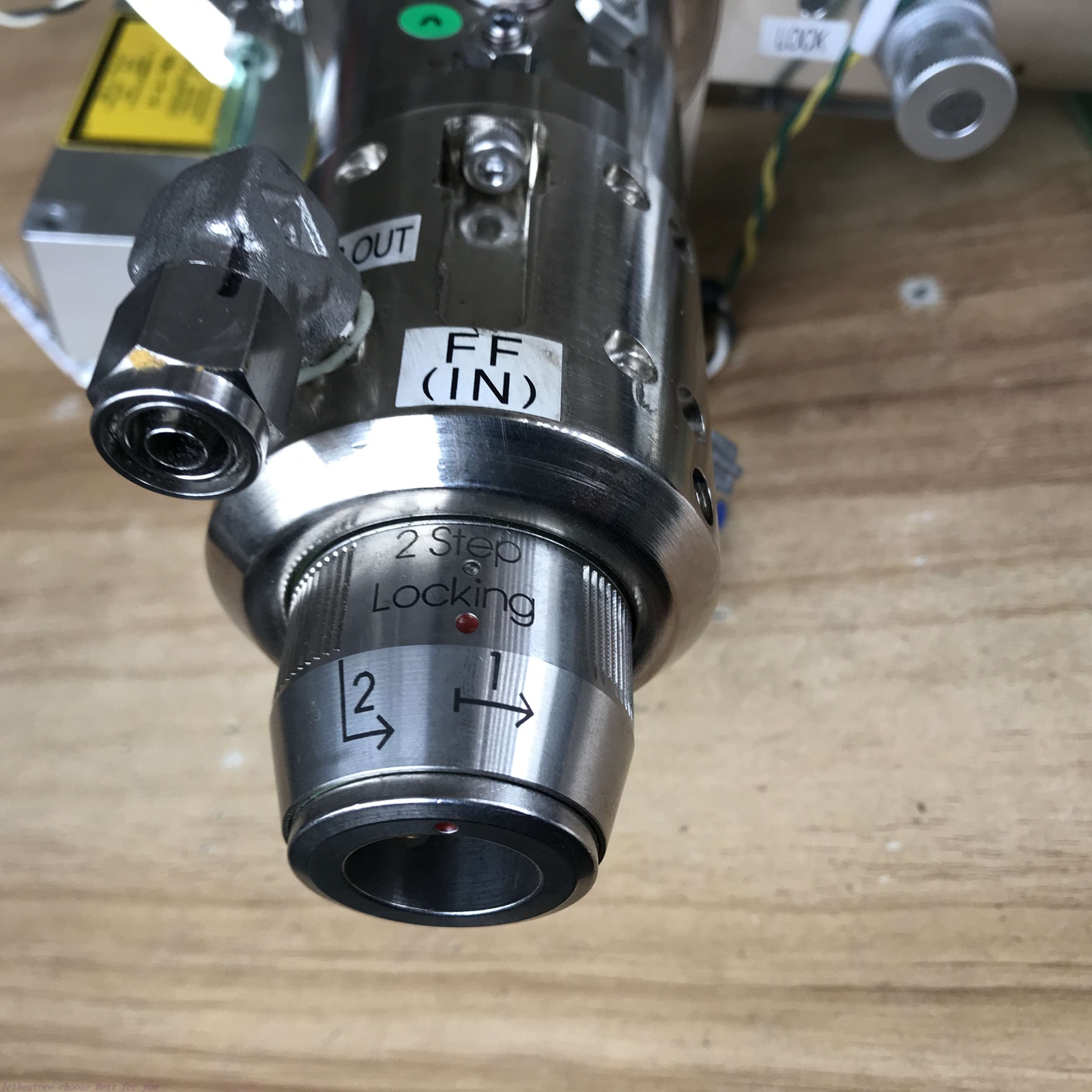 used CLASS 3R LASER PRODUCT 5mW 600-700nm VISIBLELASERRADIATION DHL ...