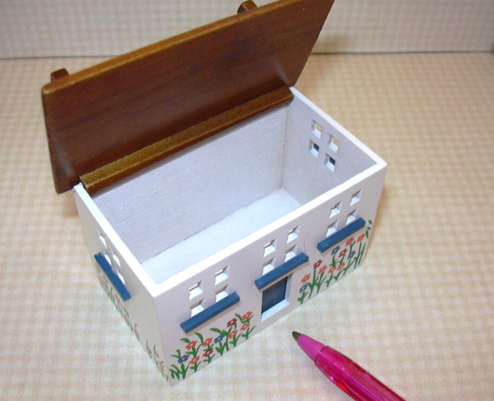 Miniature Dollhouse Style Toy Box (WHITE) w/Hinged Roof: DOLLHOUSE 1:12 ...