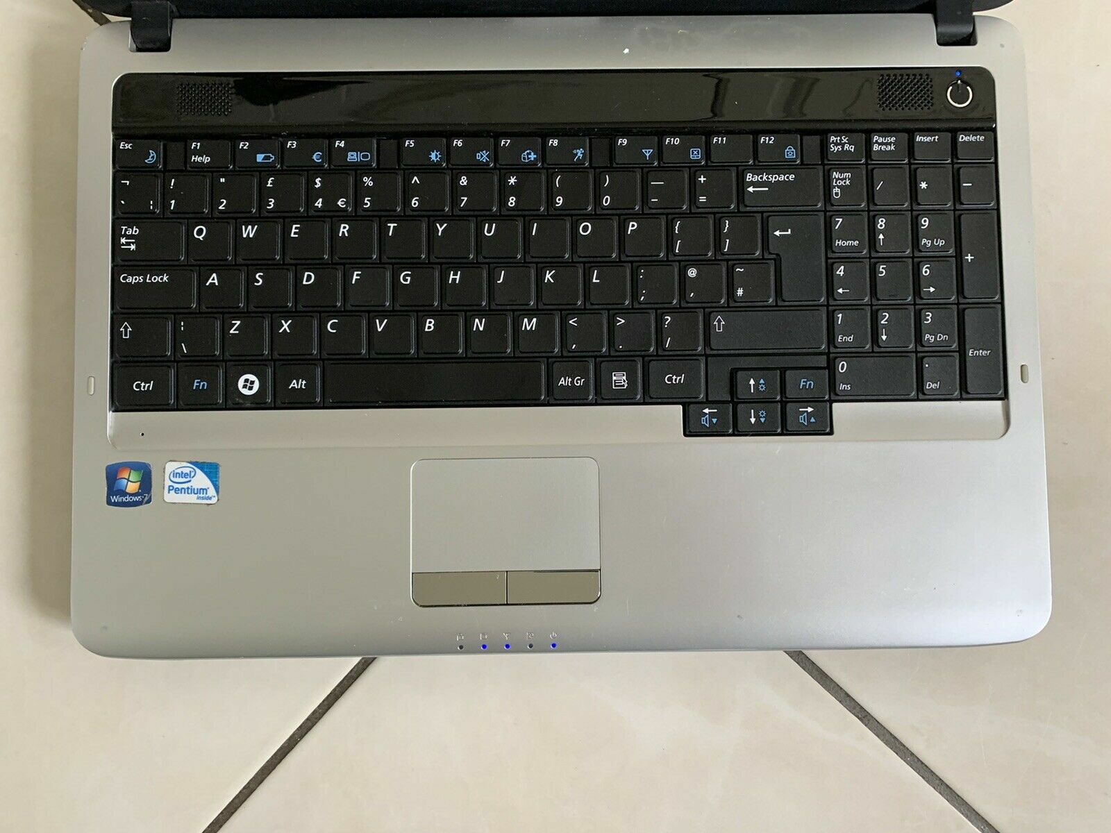 Samsung RV510 Laptop Pentium Dual Core T4500 @2.3GHz 4GB RAM 240GB SSD ...