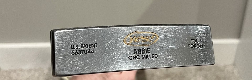 Yes! Abbie Blade Putter RH 33.25in; With Yes! Putter Cover; Super ...