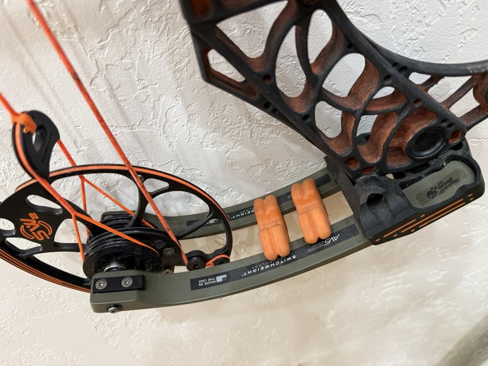 Mathews V3 31 - RH - 60-70lb - G Mod 27.5” DL With Case!! | eBay