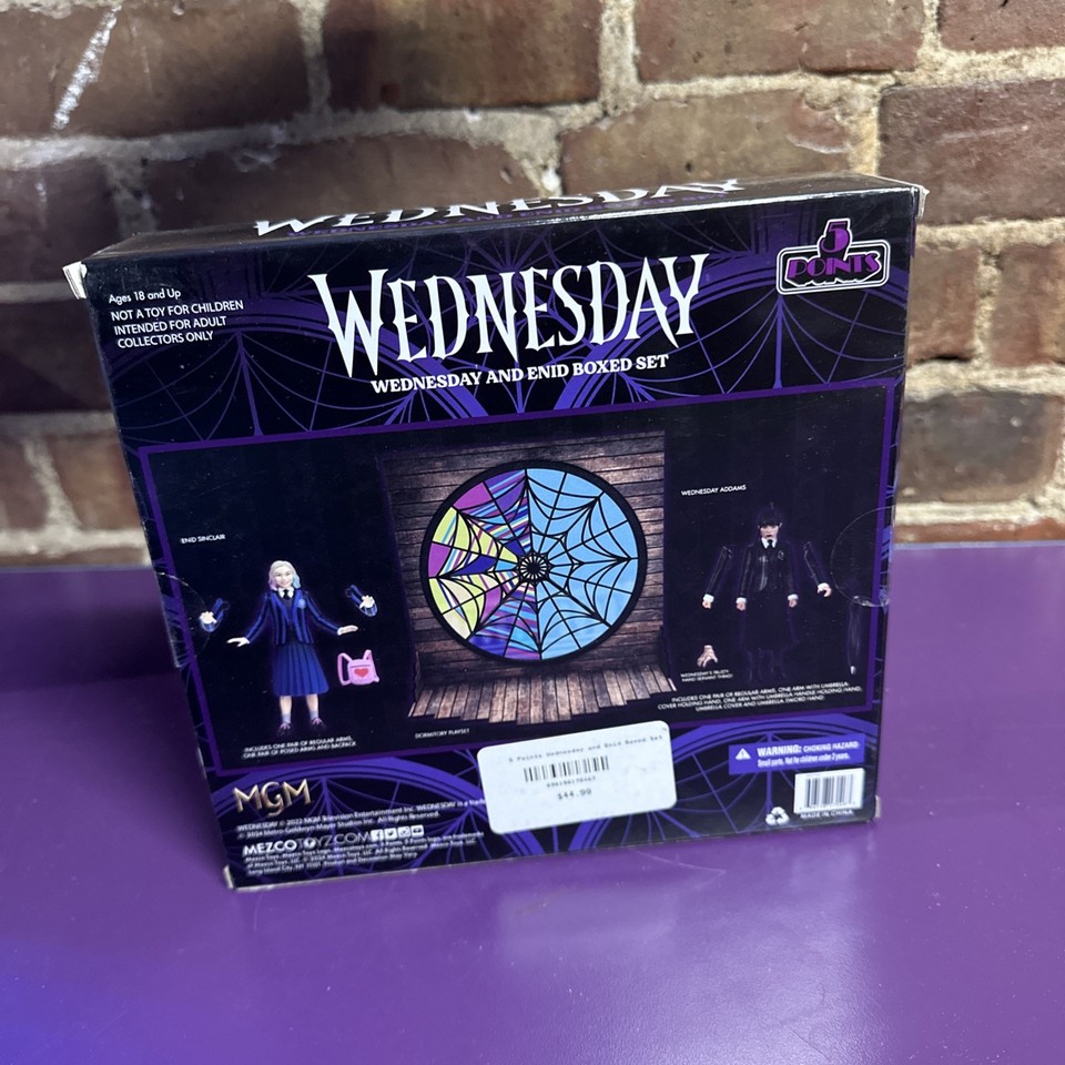 Wednesday and Enid Boxed Set Addams Family 5 points action figures ...