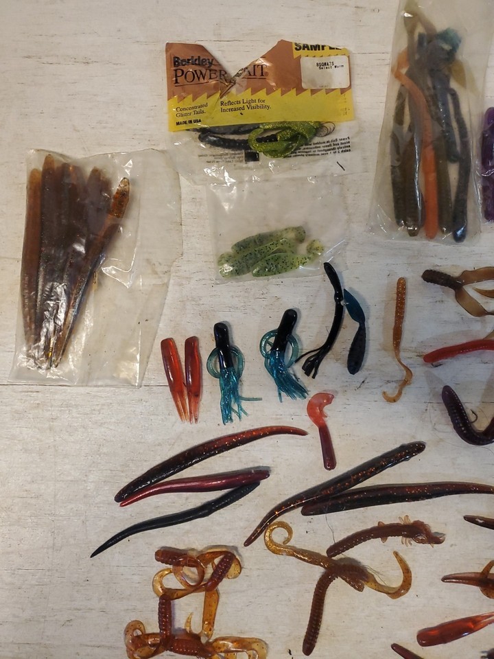 97 vintage various colors & shapes rubber fishing worms, etc. | eBay