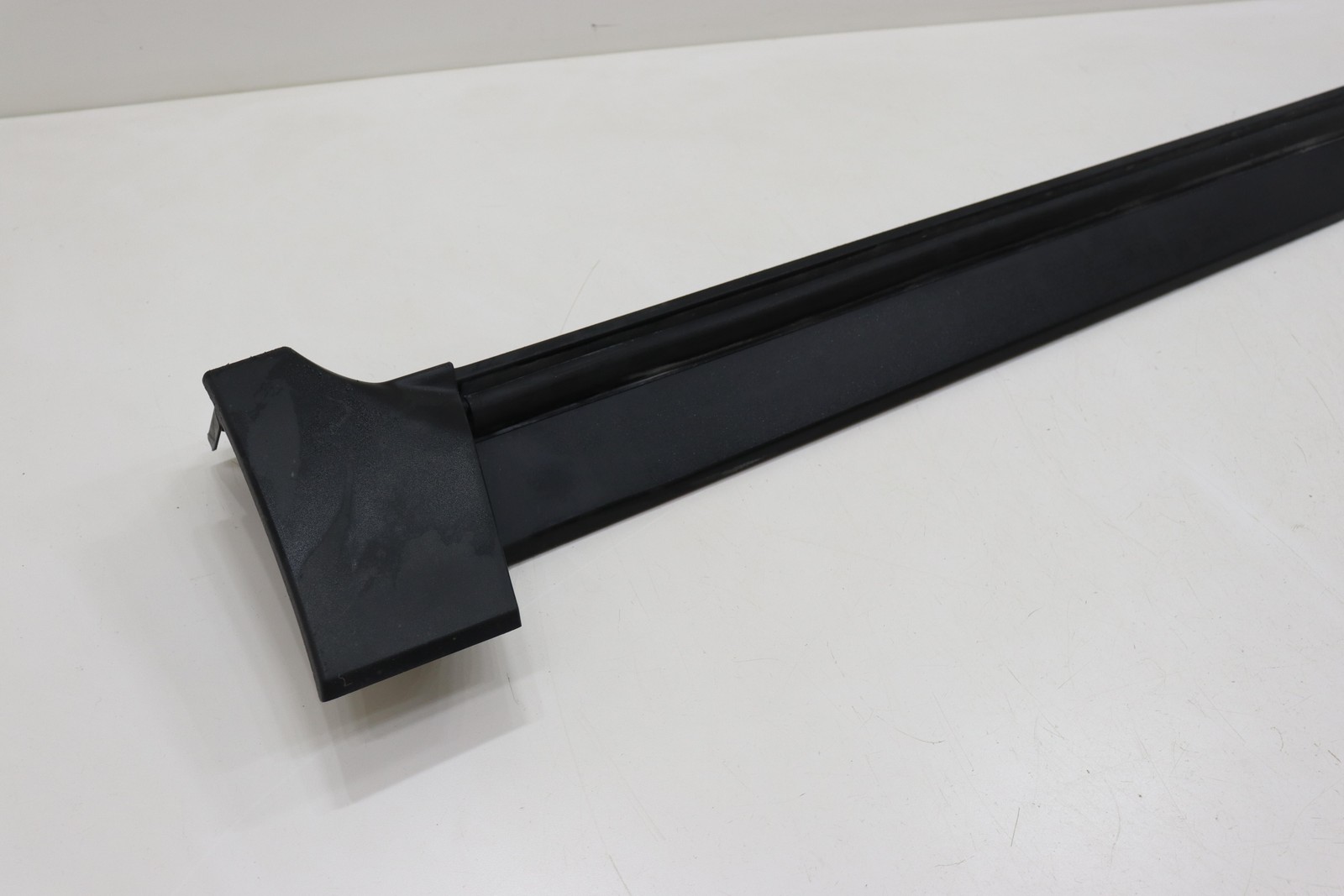 2018 - 2024 CHEVROLET EQUINOX RIGHT SIDE ROCKER MOLDING COVER PANEL OEM ...