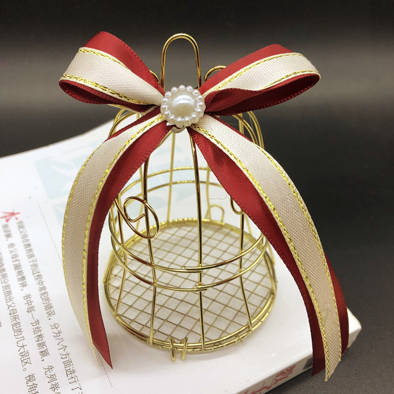 Candy Container Rust-proof Gift-giving Lily Flower Gift Candy Box ...