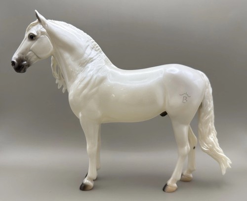 Breyer TB Trueno 2023 Winterfest Pearl Grey Spanish Stallion Duende | eBay