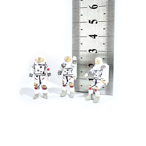 3Pcs 1/64 Scale Astronaut Figurines Spaceman Model for DIY Scene Party ...