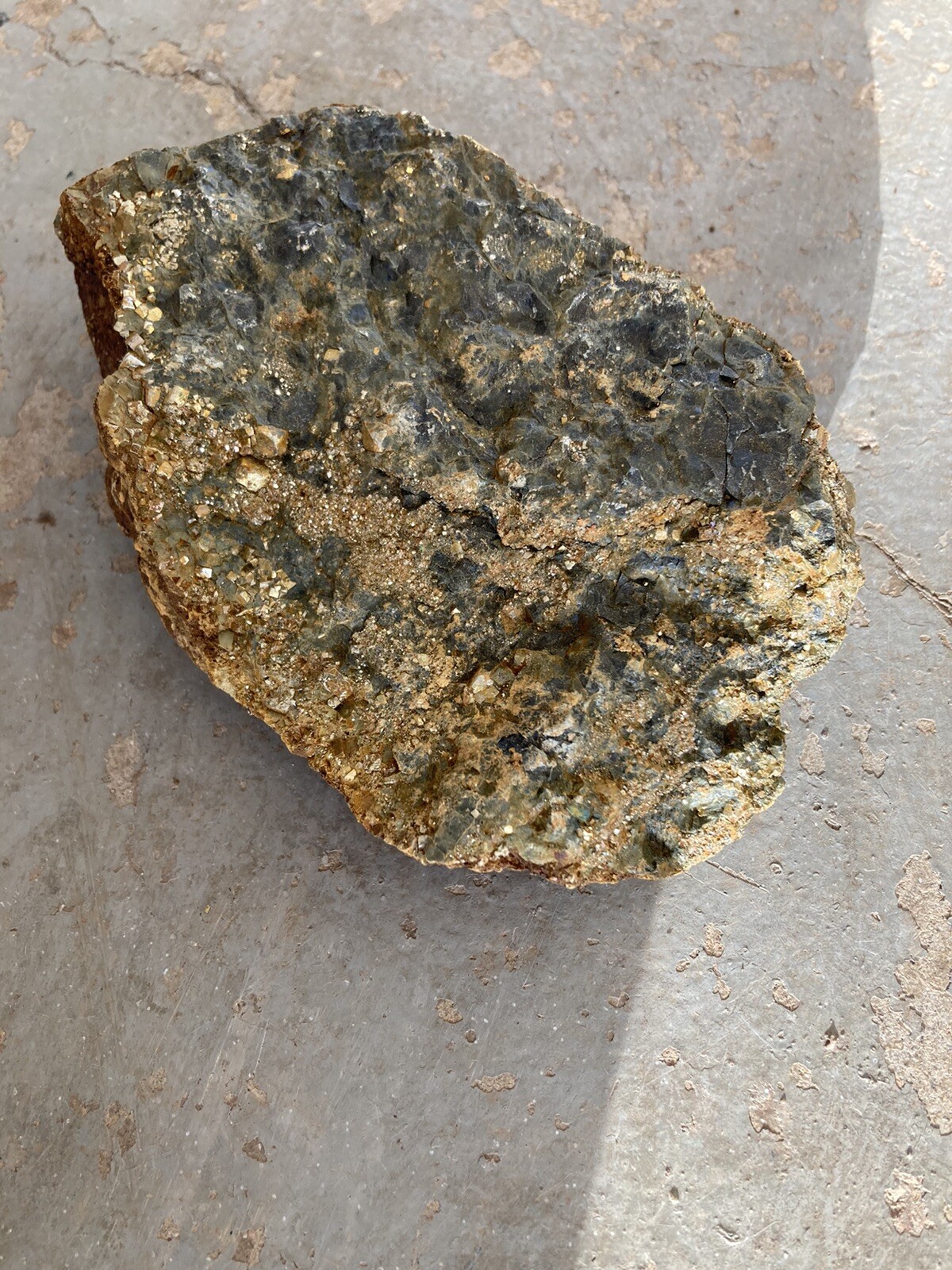 70lbs (31.75kilogram) of super rich and juicy green shale gold ore | eBay