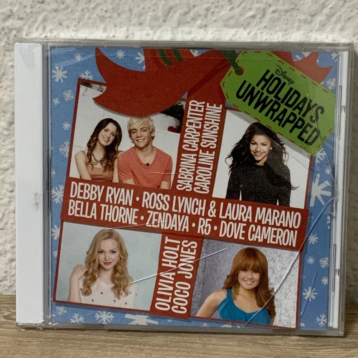 Laura Marano Y Debby Ryan Austin & Jessie & Ally All Star New Year: