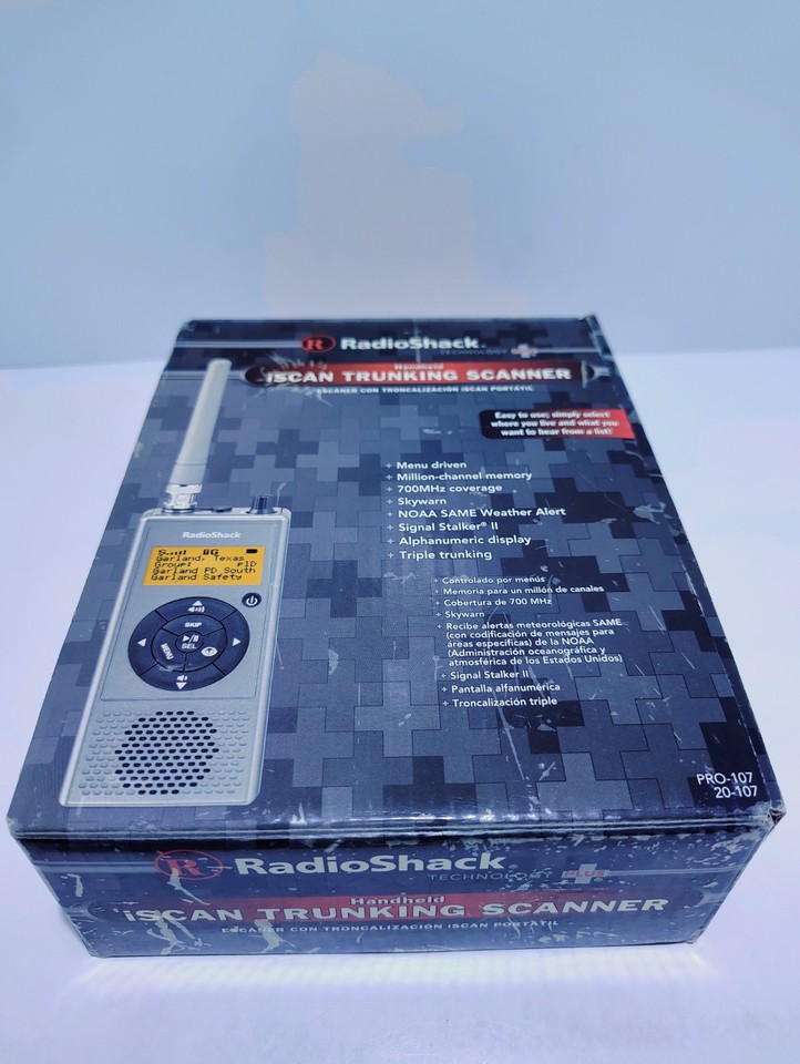 RADIO SHACK PRO-107 Handheld Trunking Scanner iScan (Original Box ...