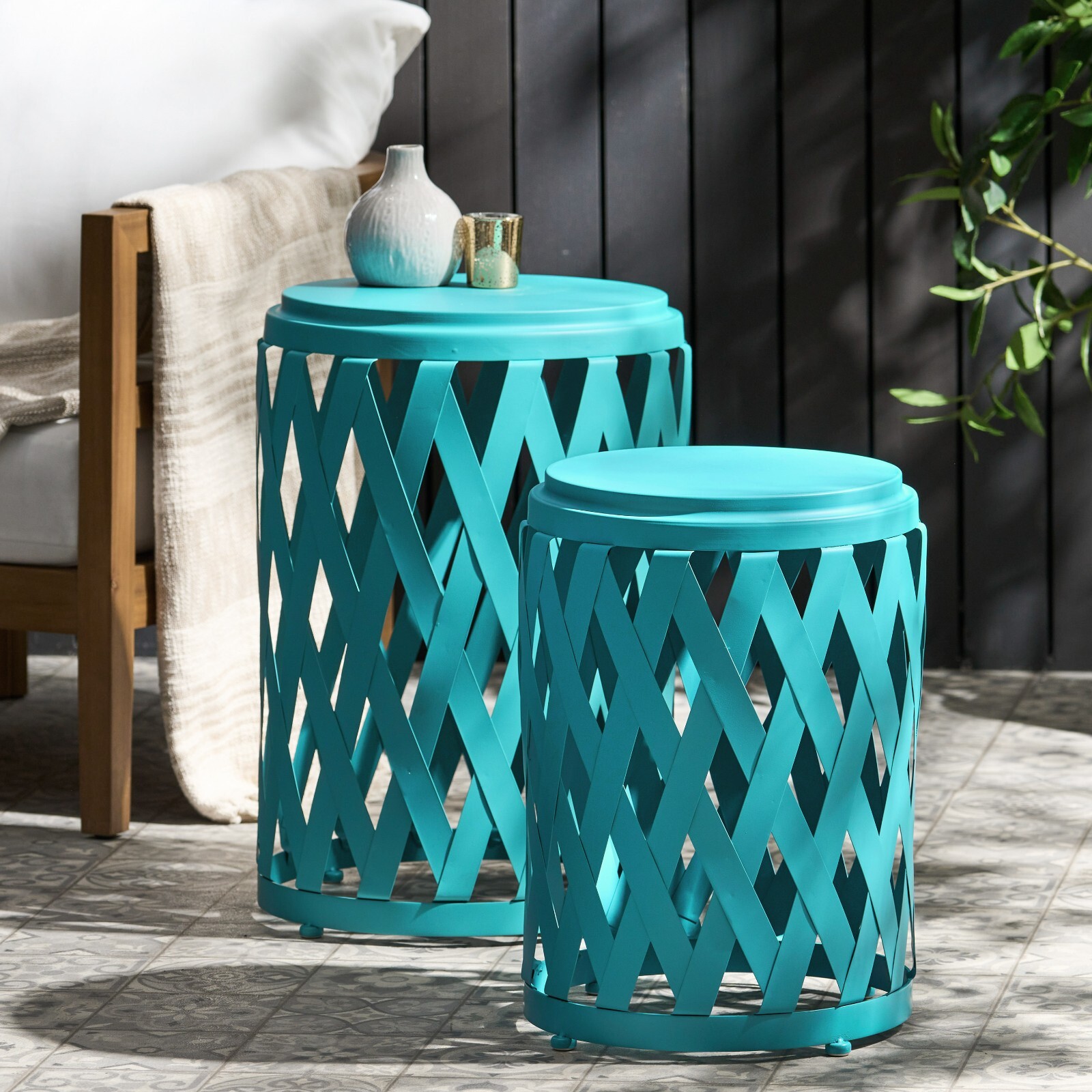 Ellen Nestable Outdoor Small and Large Iron Side Table Set (Set of 2 ...