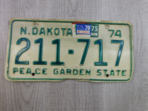 N. Dakota 74 Peace Garden State With Tags Green White Vintage License ...