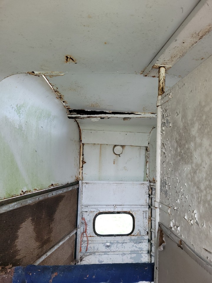 Old Lambourn Horse Box Trailer needs repairing | eBay UK
