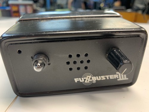 OLD VINTAGE FUZZ BUSTER III RADAR DETECTOR WITH CAR PLUG COLLECTORS ...