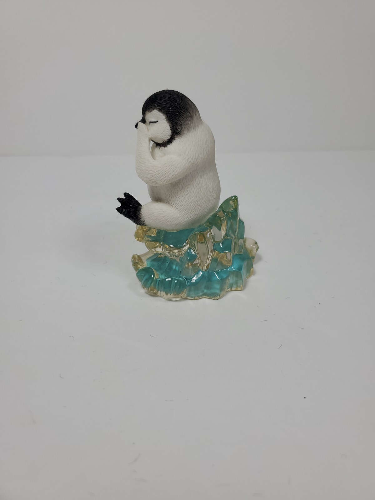 1998 Hamilton Collection Figurine Peek A Boo Penguin Polar Playmates ...
