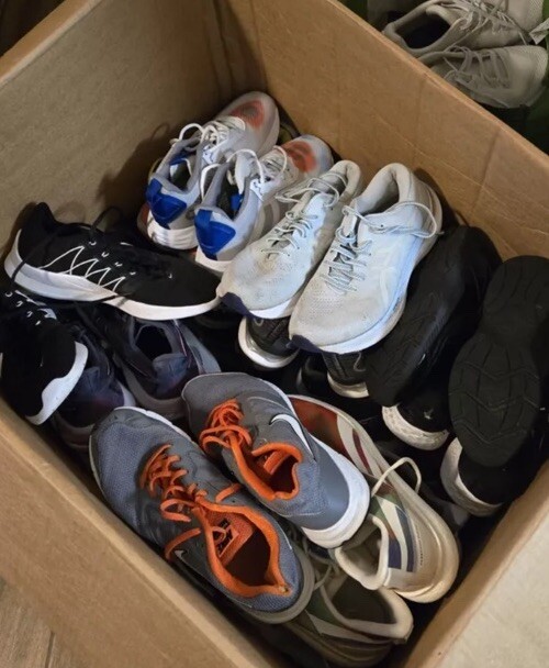 Lot 10 Pairs Of Athletic Shoes Bulk Wholesale Reseller Hoka Brooks Nike ...