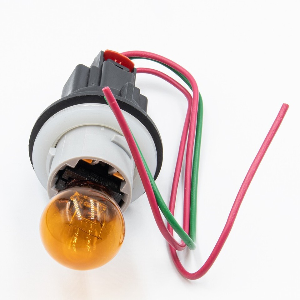 Turn signal socket+bulb+connector Chrysler PT Cruiser. 2001-2010 ...