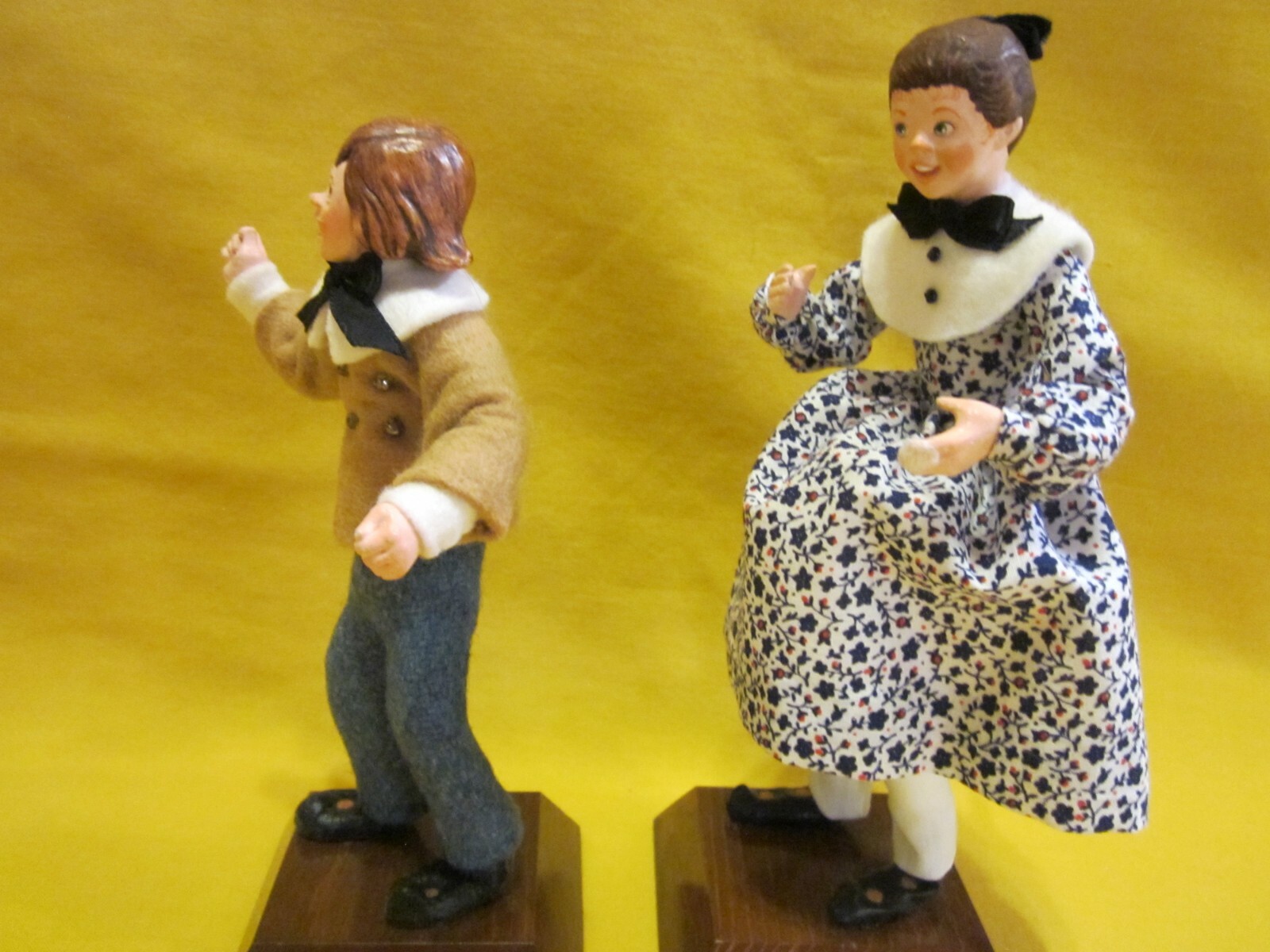 Simpich Character Dolls Cratchit Boy & Girl from A Christmas Carol ...