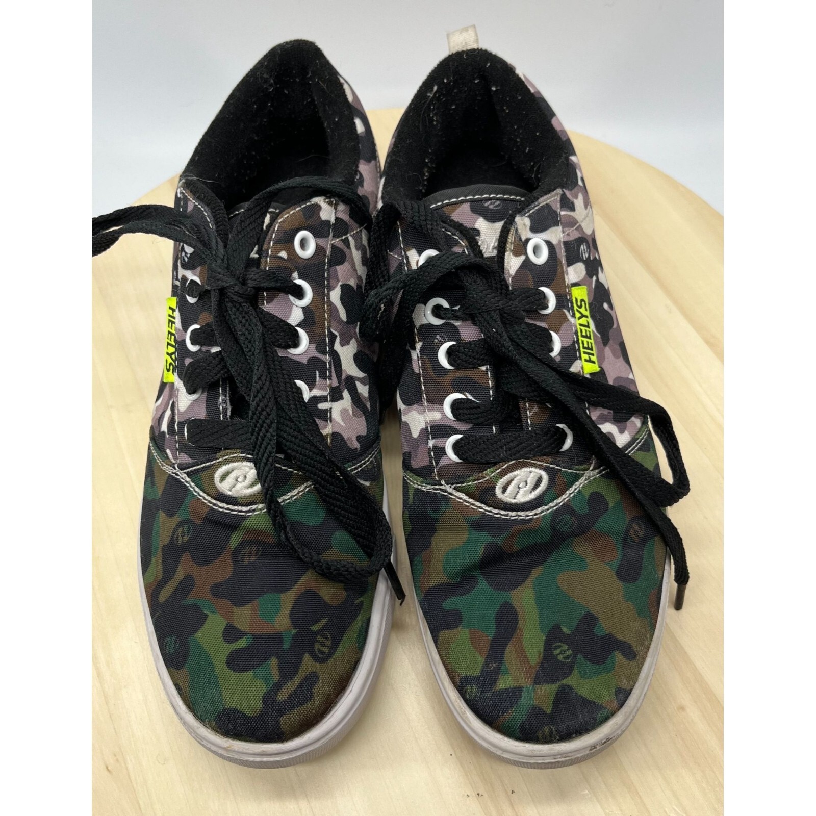 Heelys Multi Colored Camo Skate Shoes sz 7 (S1596) No Wheels | eBay