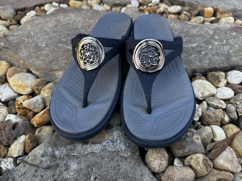 Crocs Sanrah Gold Circle Medallion Blue Wedge Sandal Thong Flip Flop ...
