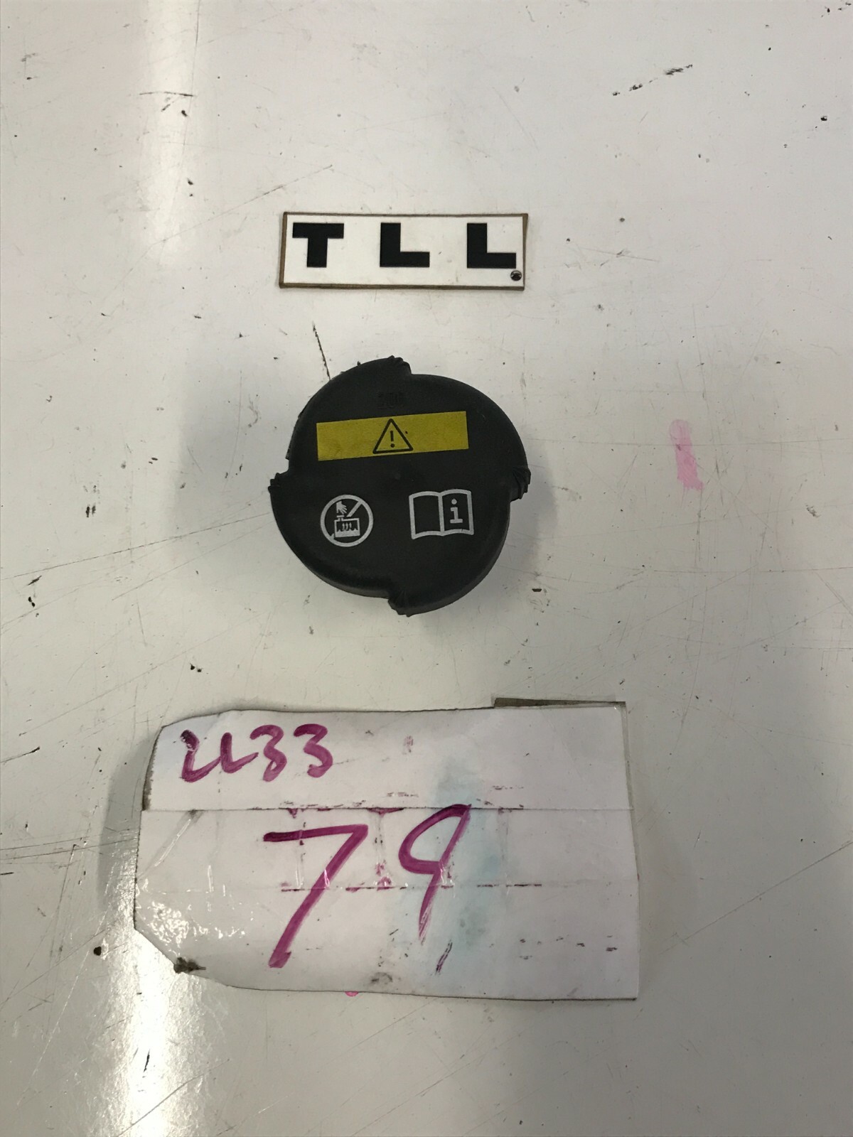 Genuine BMW e46 325CI RADIATOR Cap 17117639022 17-11-7-639-022 | eBay