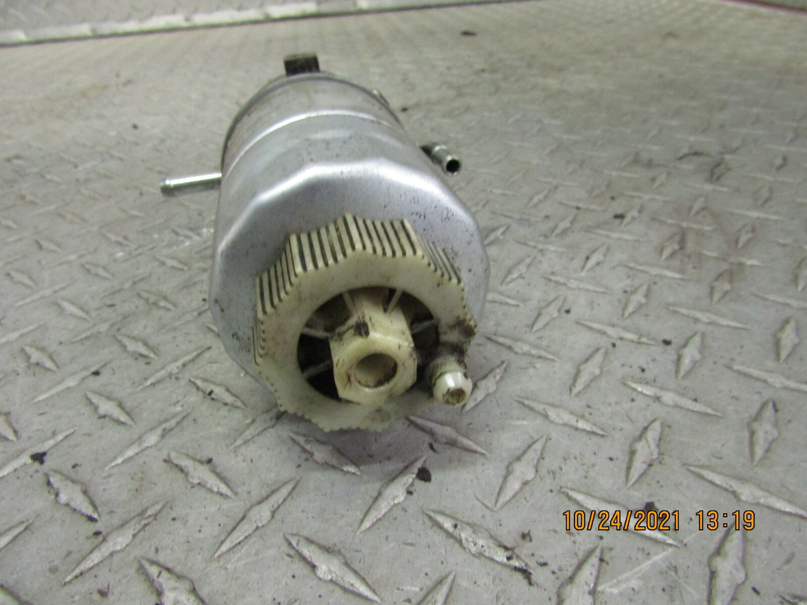 3B Fuel Filter Water Separator Drain Plug Options | IH8MUD.com Forum ...