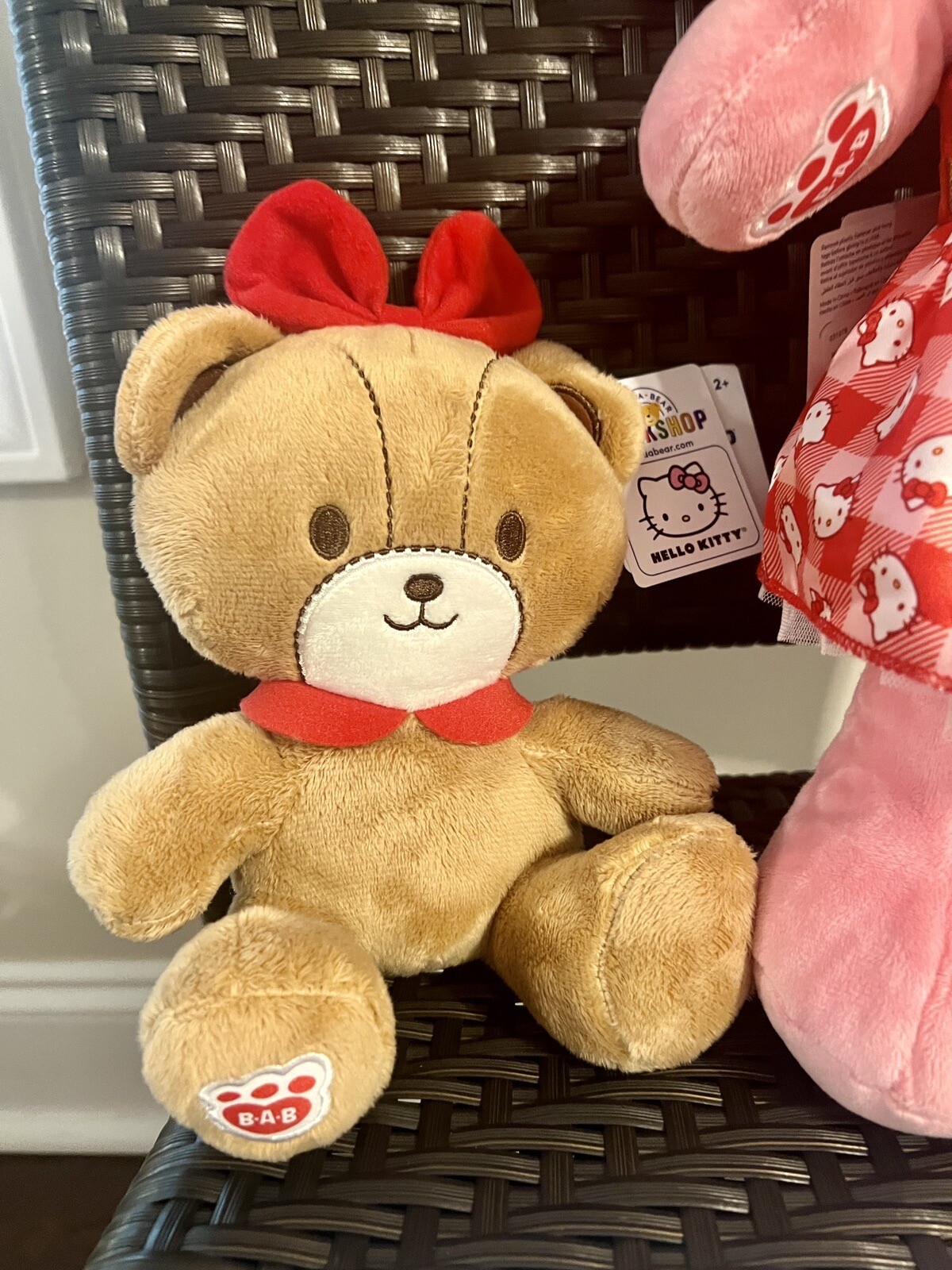 Build A Bear Holly Jolly Hello Kitty and Tiny Chum Holiday Plush Set ...
