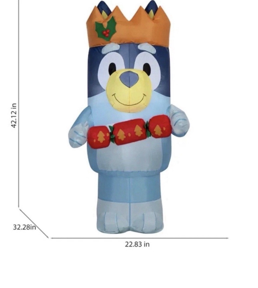 Bluey w/ Christmas Cracker 3.5 Ft Lighted Inflatable Dog Yard Decor ...
