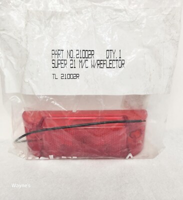 Super 21 Incandescent Red Rectangular Marker Clearance Light 21002R ...