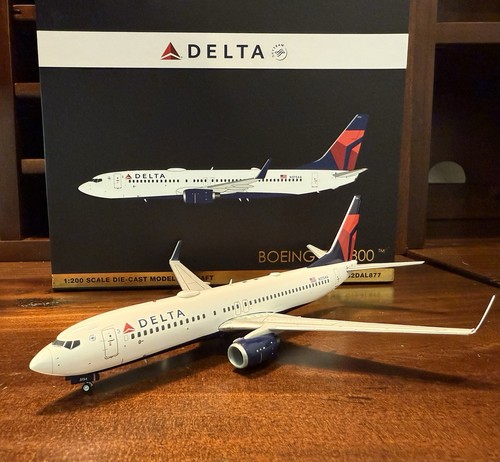 Delta Airlines 737-800 GeminiJets 1:200 Scale Diecast Model | eBay