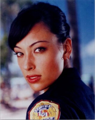 Aya Sumika in Honolulu Metro police uniform 2004 TV series Hawaii 8x10 ...
