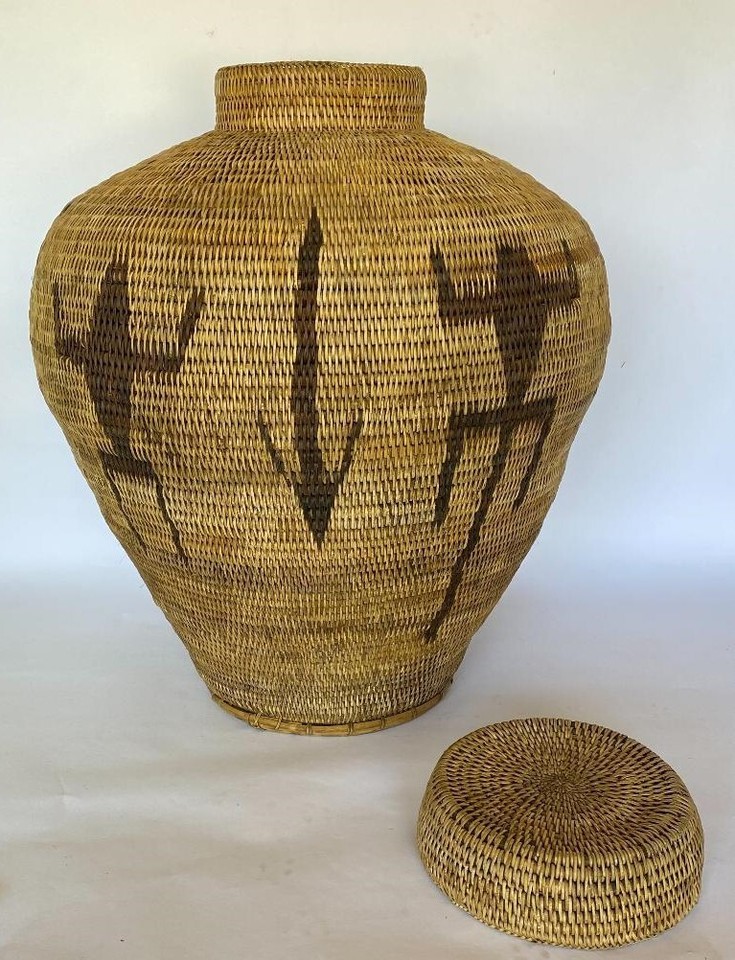 LARGE Indonesian IFUGAO Lidded Rattan RICE STORAGE BASKET with Lizards ...