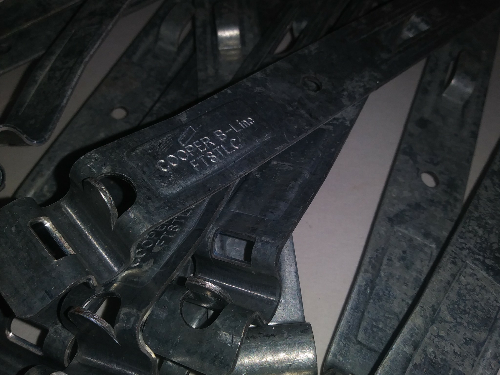 Lot of 17 - Eaton Cooper B-Line FTSTLC Flextray Tab-Loc Connector Fast ...