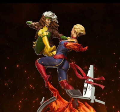 Rogue vs. Captain Marvel Resin Sculpture Statue Model Kit Unpainted ...