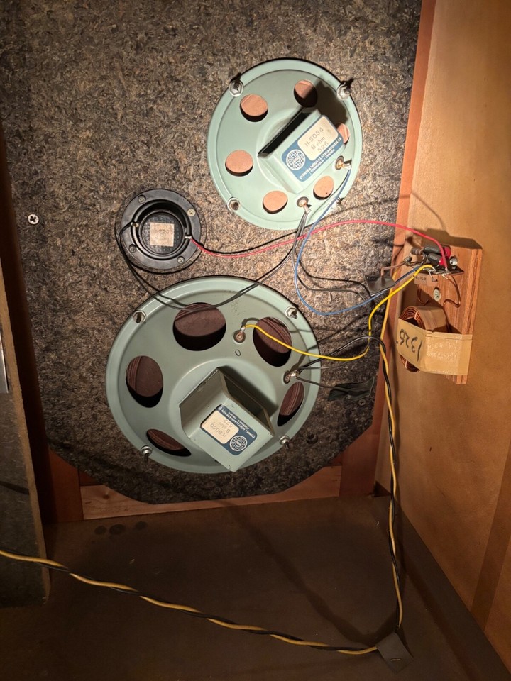 Circa 1966 Vintage Fisher Stereo AM/FM Radio Console w/Garrard 40B ...