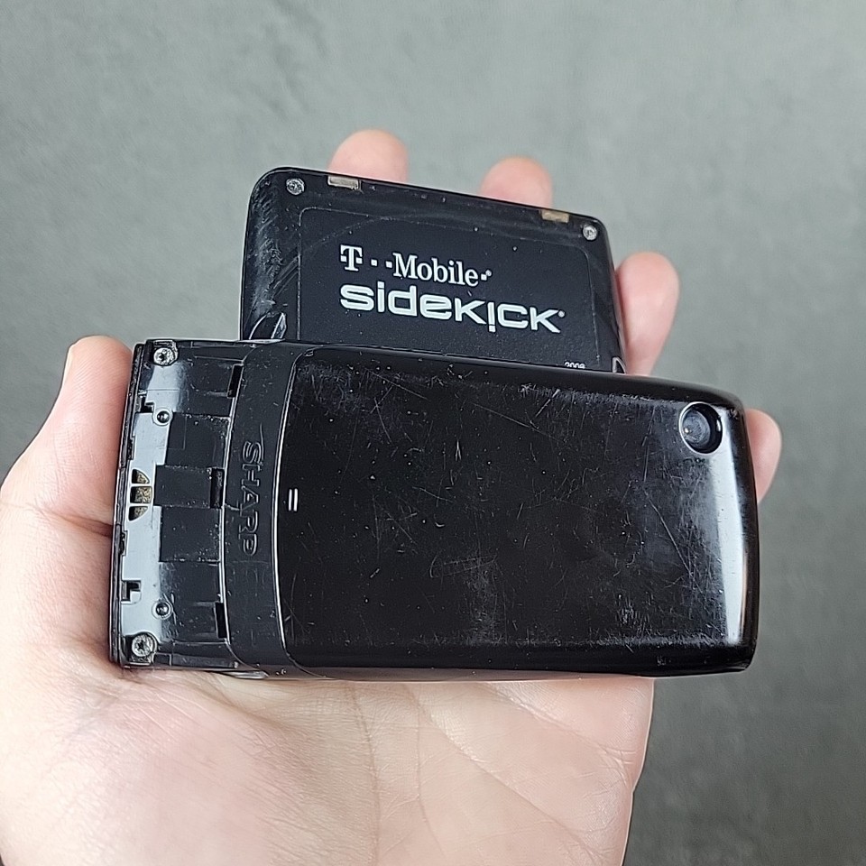 Sharp Sidekick 2008 (PV210) 2G Slider Cell Phone - POOR CONDITION Crack ...