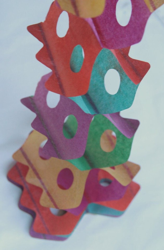 3 Winfield Paper Decorations Honeycomb Paper Chains / Garlands Tree Cut ...