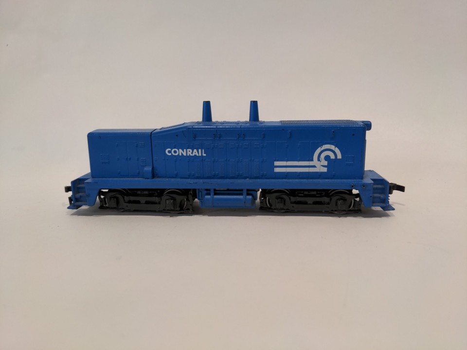 Athearn HO Conrail SW7 "Calf" Switcher Diesel Locomotive | eBay