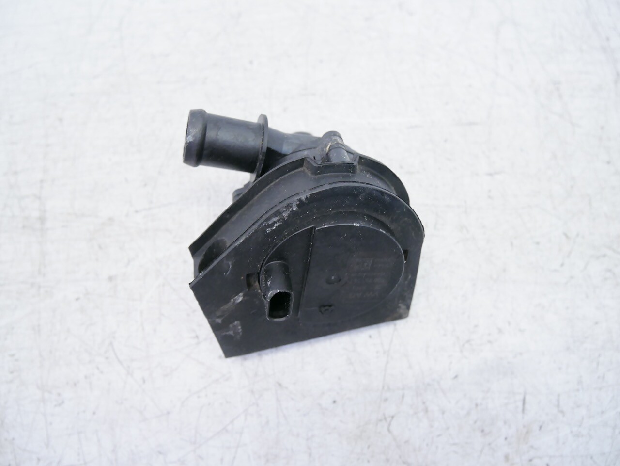 Wasserpumpe für Audi Seat Skoda VW Ateca Ibiza Leon 1,0 TSI DKRF DKR ...