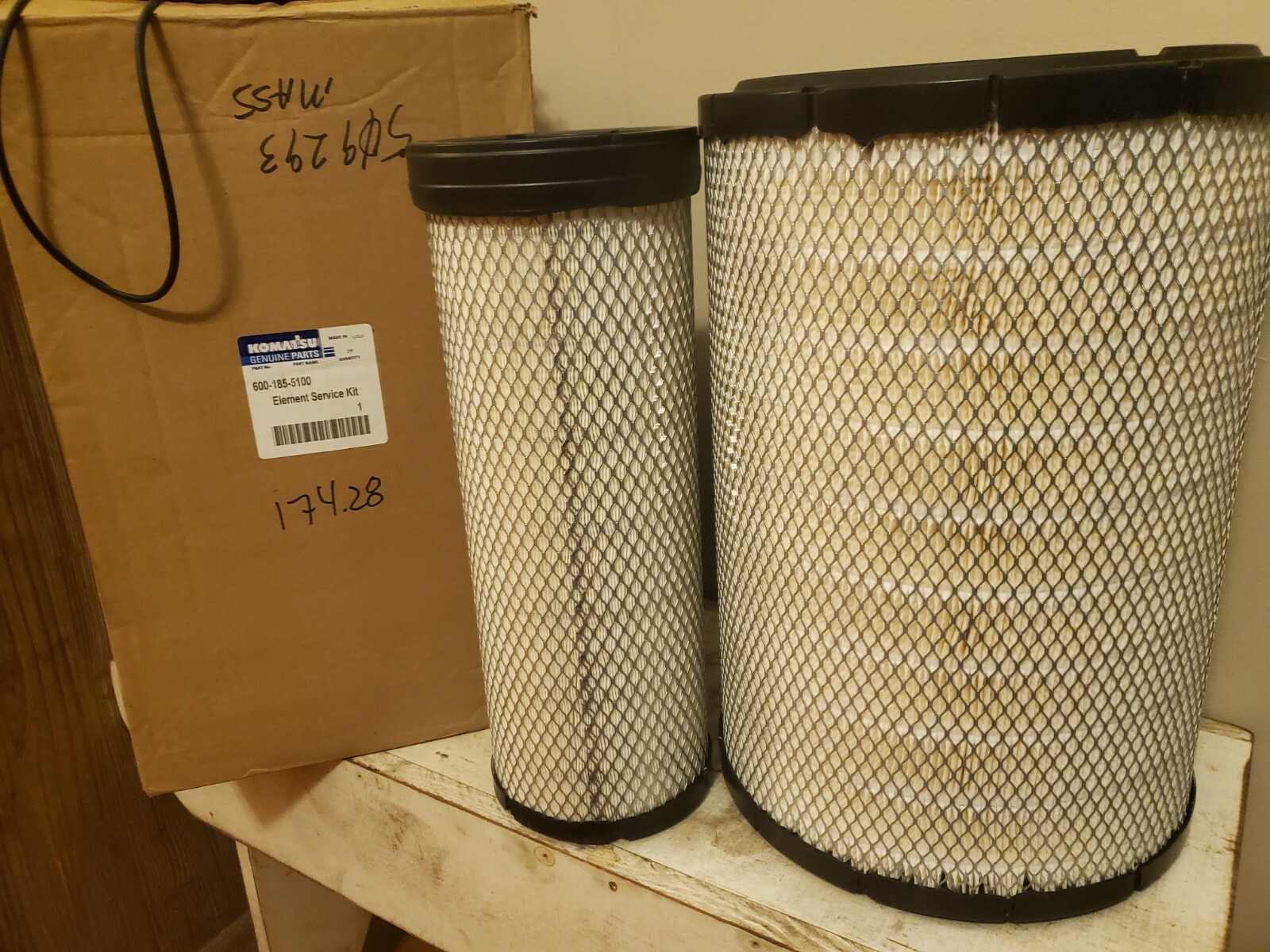 KOMATSU 600-185-5110 - Cross reference air filters