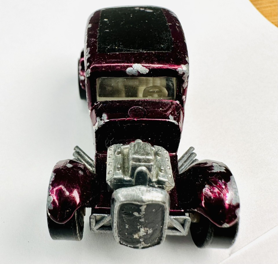 Hot Wheels Redline 1968 Classic 32 Ford Vicky US Magenta Repaint ...