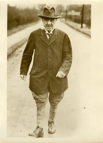 "Le jockey John FAULKNER à 104 ans en 1932" Photo originale G. DEVRED ...