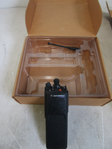 Motorola Astro XTS 5000 UHF R1 Digital Portable Radio No Battery | eBay