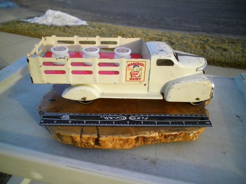 Vintage 1930s Marx Pressed Steel Dairy / Milk Toy Truck W/ Insert ...