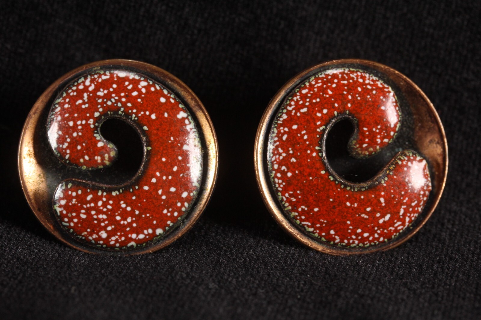 Matisse Signed Copper & Enamel Clip-On Earrings Vinta… - Gem