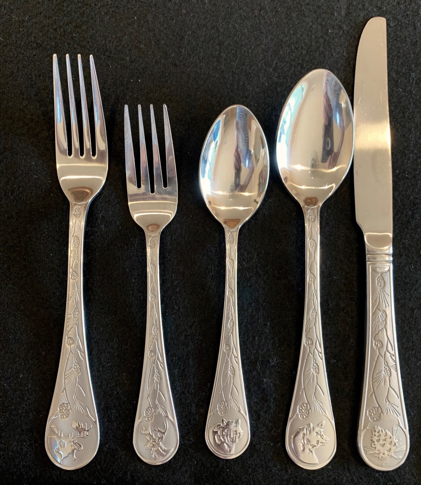 RIVERS EDGE Outdoors Deer Moose Wolf Bear Pinecone Flatware Silverware ...
