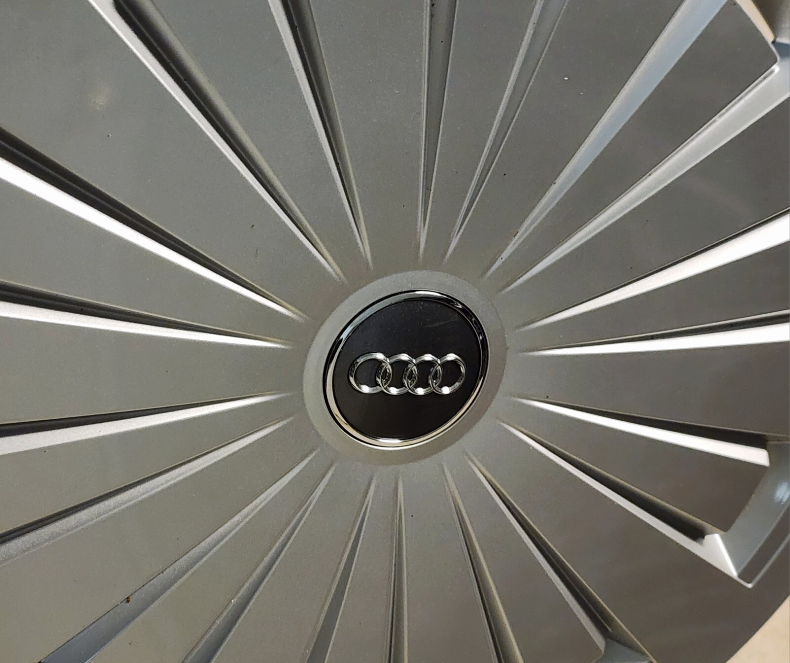 (1) OEM 2016-2020 Audi A4 B9 16" Hubcap Hub Cap Wheel Trim Cover #0A ...