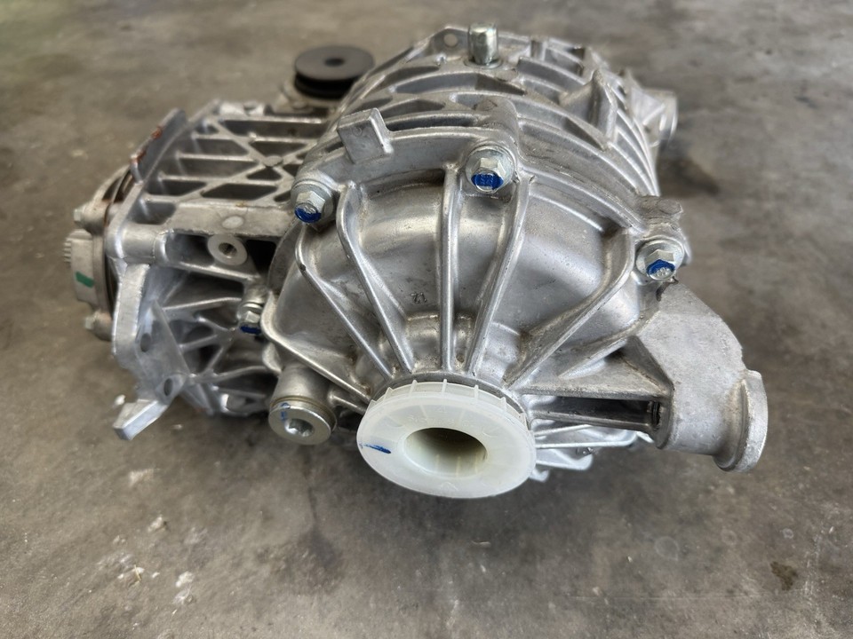 2010-2017 Chevrolet Equinox Rear Axle Differential Carrier Assembly AWD ...