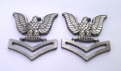 1 PAIR (2) U.S. NAVY PETTY OFFICER E5 2ND CLASS 1" Military Rank Pins ...